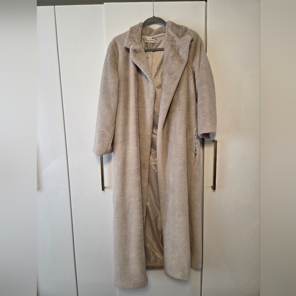 Maia Hemera | Jackets & Coats | Maia Hemera Made In Italy Faux Fur ...